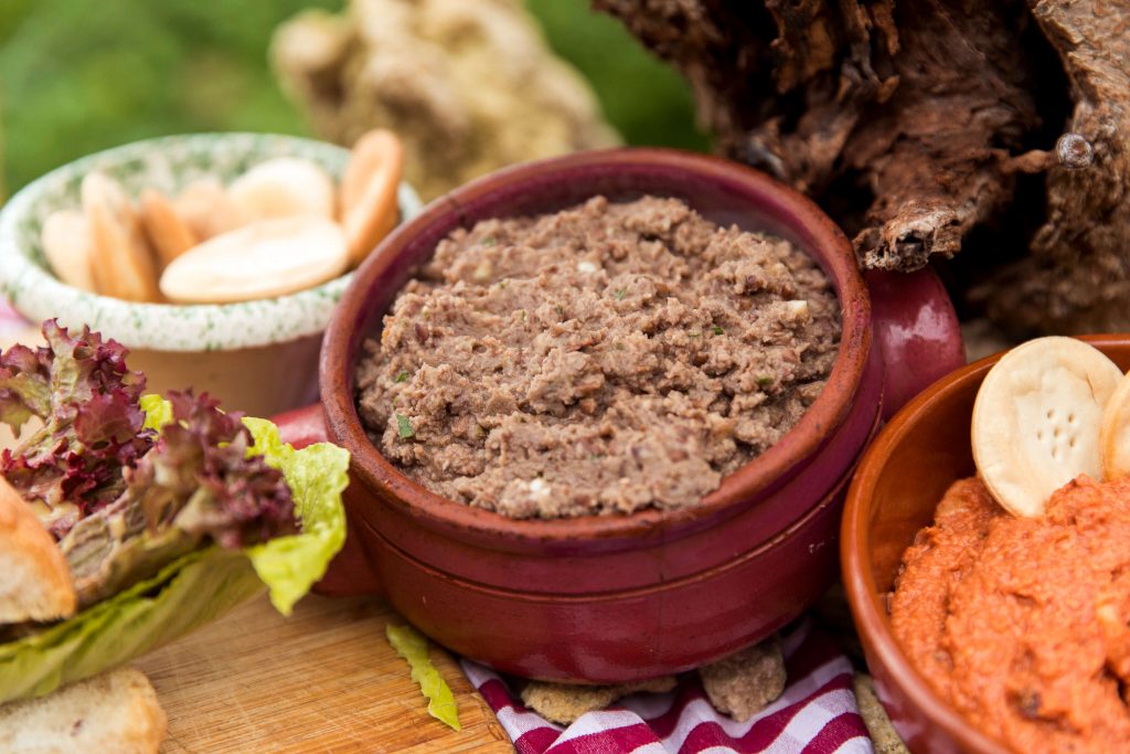 Diar il-Bniet | Bigilla (Maltese Bean Dip)